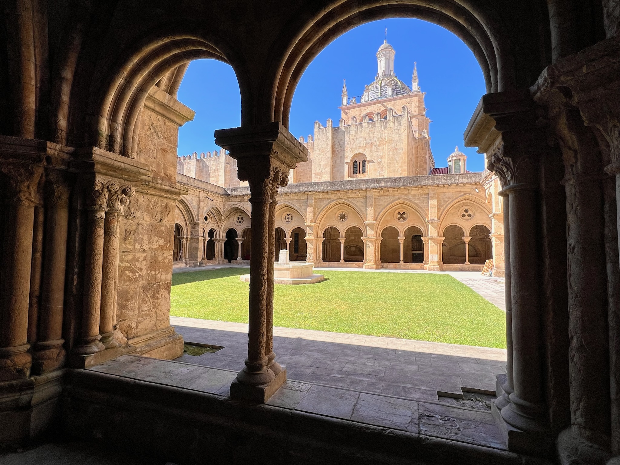 May 6, Coimbra – Two Tramps